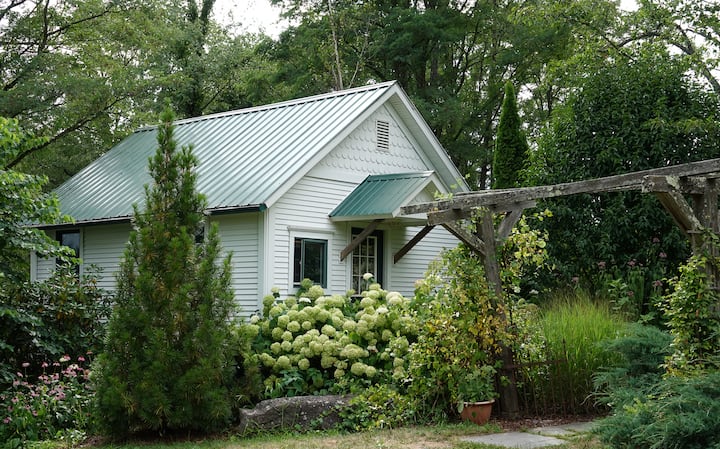 Private cottage at Fox Hill Farm - Cottages for Rent in Honesdale ...