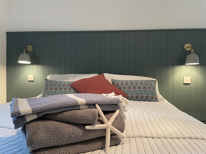 Driftwood - Seaside Holiday Home - Portstewart