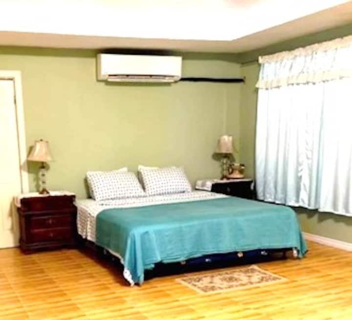 Leone Suite - Quiet Retreat W/private Bathroom - American Samoa