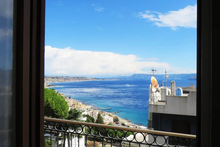 Casa Dei Tigli: Your Home Away From Home - Messina