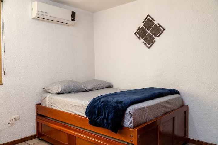 Depa Amplio Y Agradable Cintermex&fundidora -Café - Monterrey