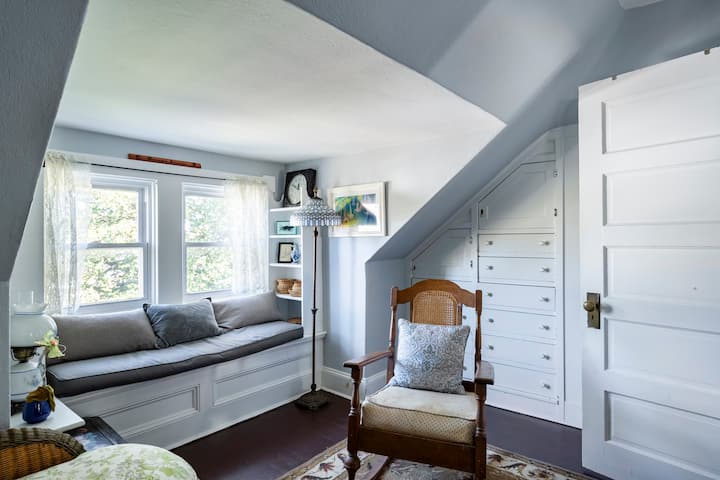 Annapolis Attic Suite - Annapolis, MD