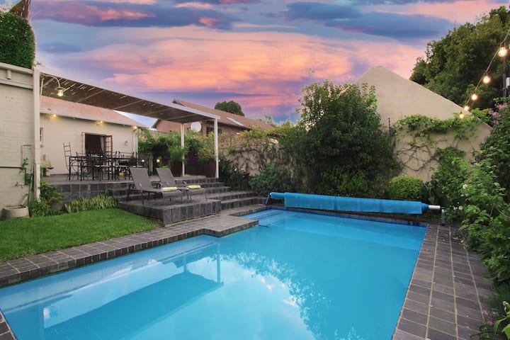 Garden Villa Guesthouse, Heated Pool, Ac, Back Up - Johannesburg