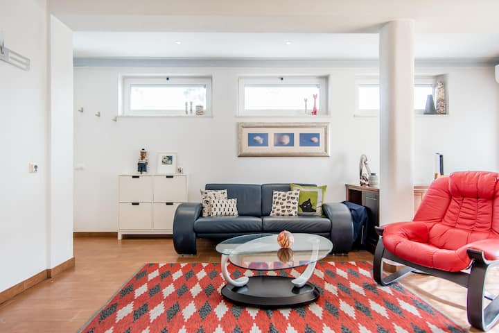 By The Beach, Apartment W/ Direct Access To Pool - Ferragudo