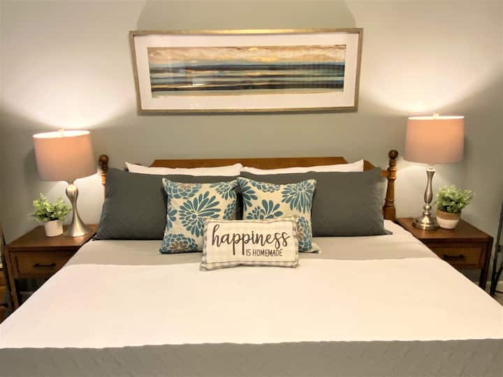 Preserve View Condo Unit - 네이플스
