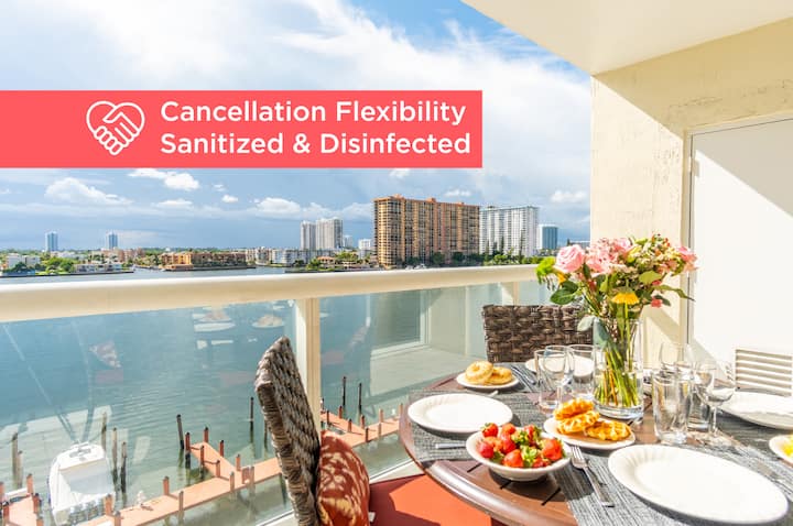 Chic Waterfront Retreat | Panoramic Intracoastal Views - Aventura, FL