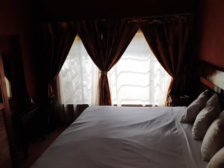 Self-serving King + Sgl Bed Room - Brakpan