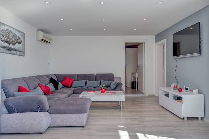 Private Villa With Pool Near Primošten –Vila Paško - Kroatien
