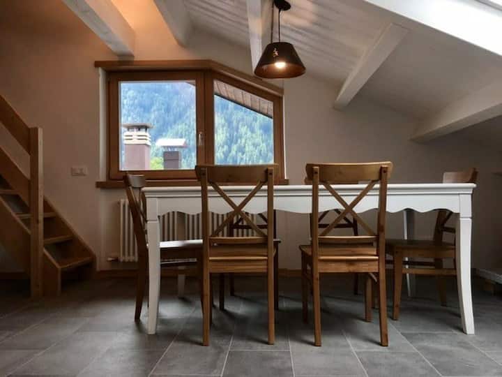 Cozy Attic In Pinzolo - Madonna di Campiglio