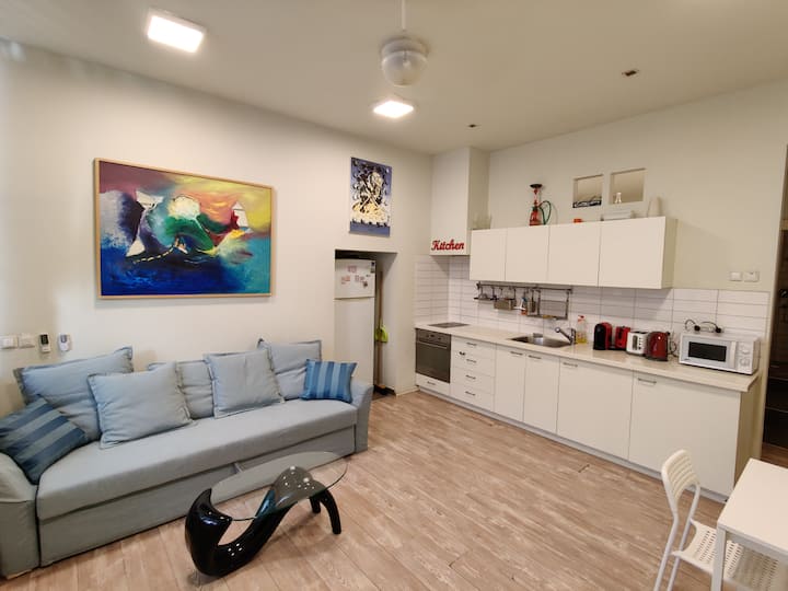 Tlvbeach Apt 21, Perfect Low Level Apt With Porch - Tel Aviv-Yafo