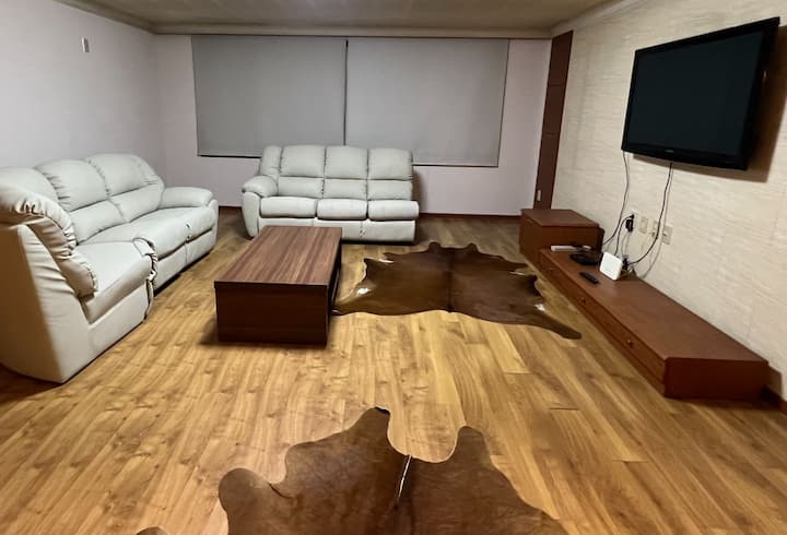 Sunny 3 Bedroom Vs Usa Embassy - Ulaanbaatar