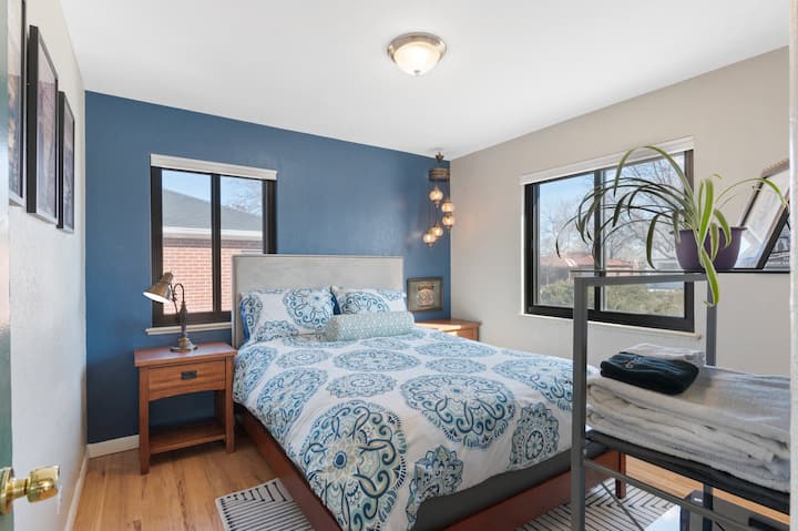 The Poplar Queen: Quiet-parking-private-420 - Park Hill - Denver