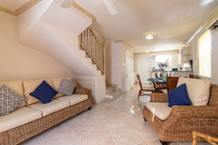 Luxury St James Villa In Tropical Garden With Pool - Barbados