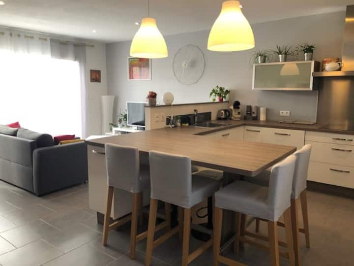 Le Pré Aux Cigales -Petite Maison à 10mn Du Centre - Uzès