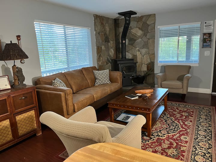 Spring Is Here! Great For Families!
3br/2 Bath - South Lake Tahoe, CA