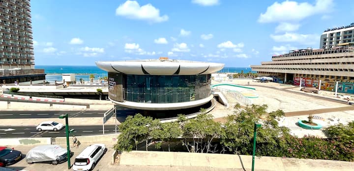 Beautiful 2 Bedrooms Apartment With Sea View - Tlv - Tel Aviv