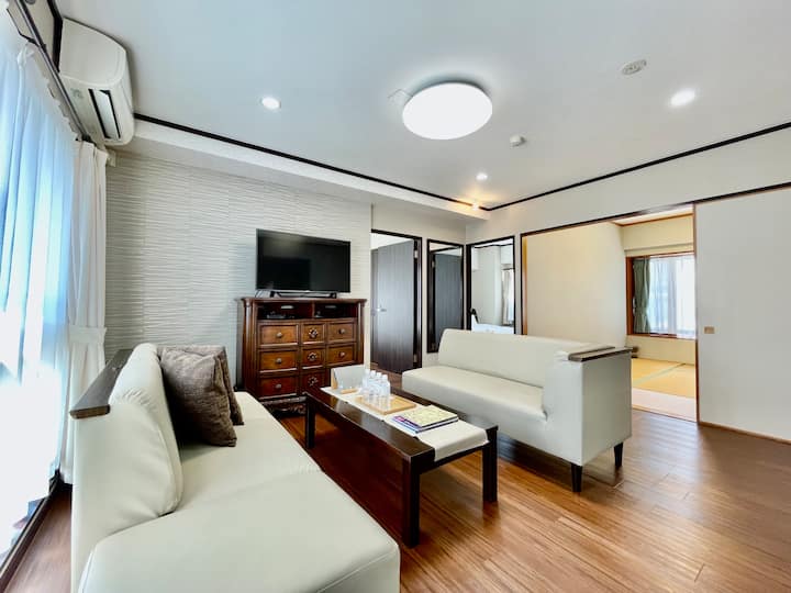 2 Min Walk From Kokusai Dori. Withtatami Area 74㎡ - 那覇市