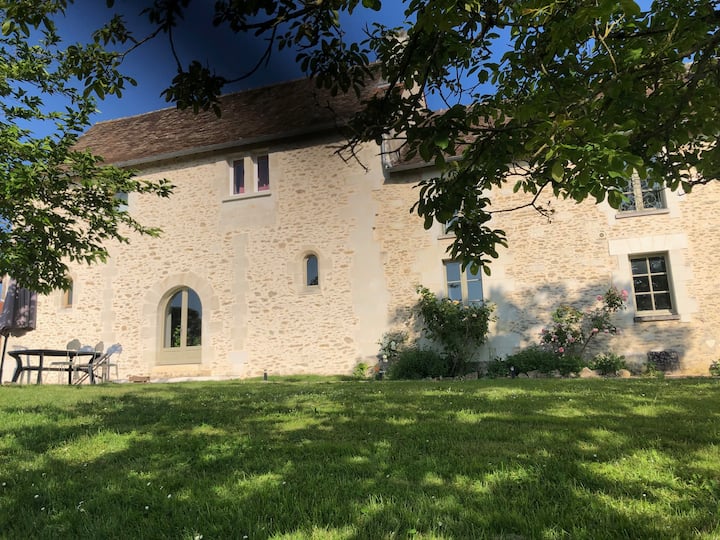 Maison Avec Piscine
10 Personnes - Châtellerault