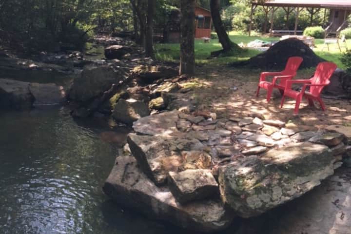Creek Side Home 11 Mi. From Tryon Int. Equ. Center - Tryon, NC