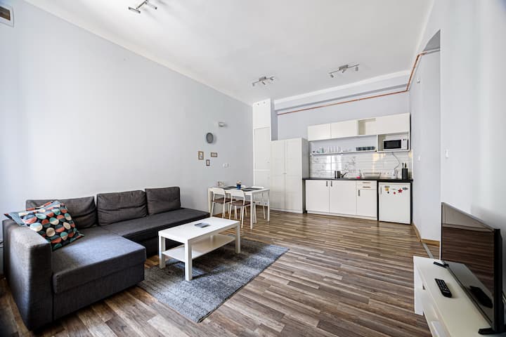 Eleven Blue-sweet Home In The City Center With A/c - Budapest