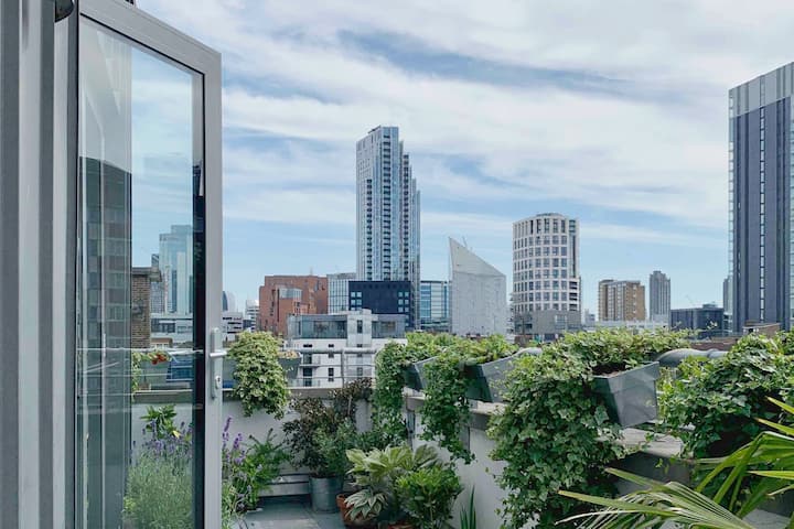 2-bed Penthouse Old Street/hoxton, Zone 1 - London