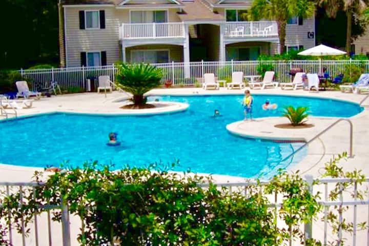 Awesome Townhouse/pool Sleep6-8 - Brunswick, GA