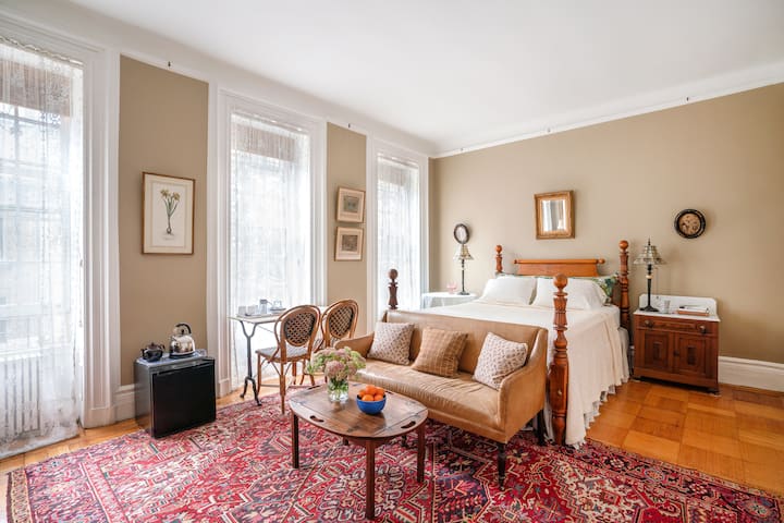 Charming Park Avenue Elegance: Heart Of Manhattan - 