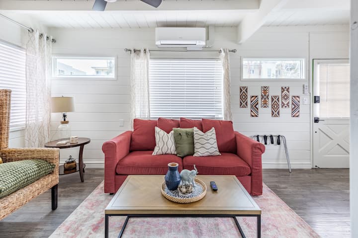 Beach Cottage, 0.1mi To Beach, 5.5mi To Airport - Shell Beach, San Diego