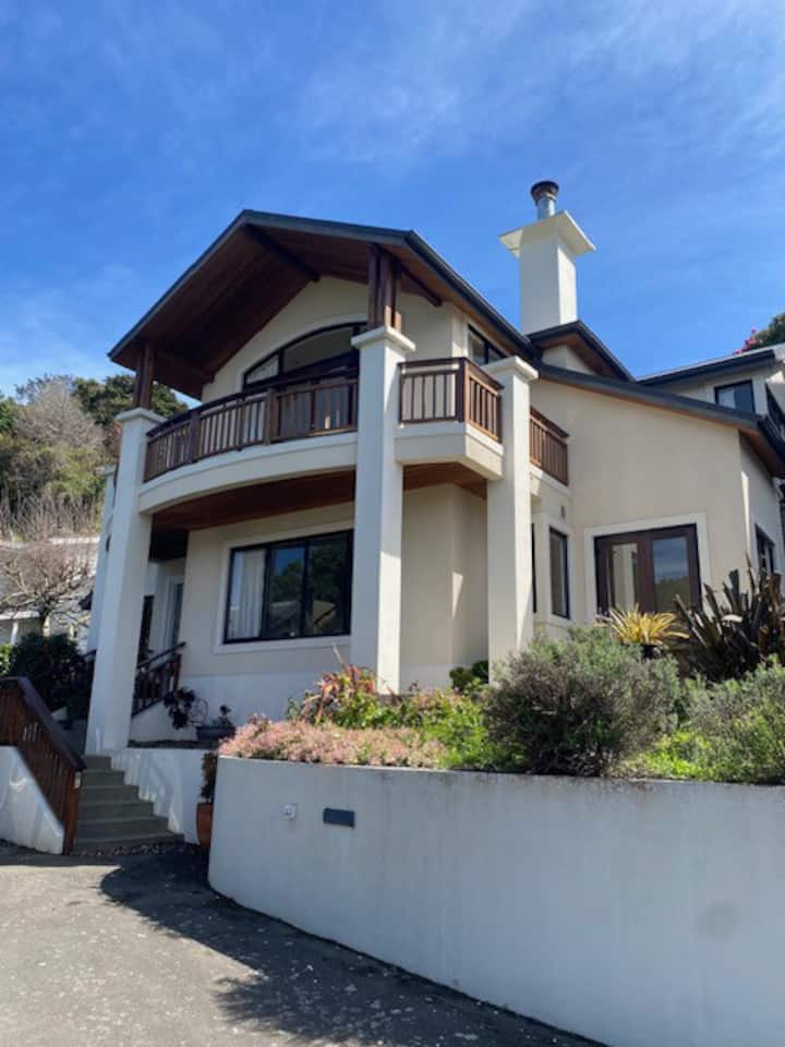 Modern Home - Wellington