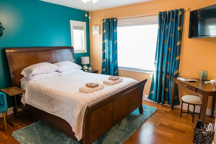 2 Bedroom Private Bath In Our Home Sleeps 2-4 Lax - Dockweiler Beach, Playa Del Rey