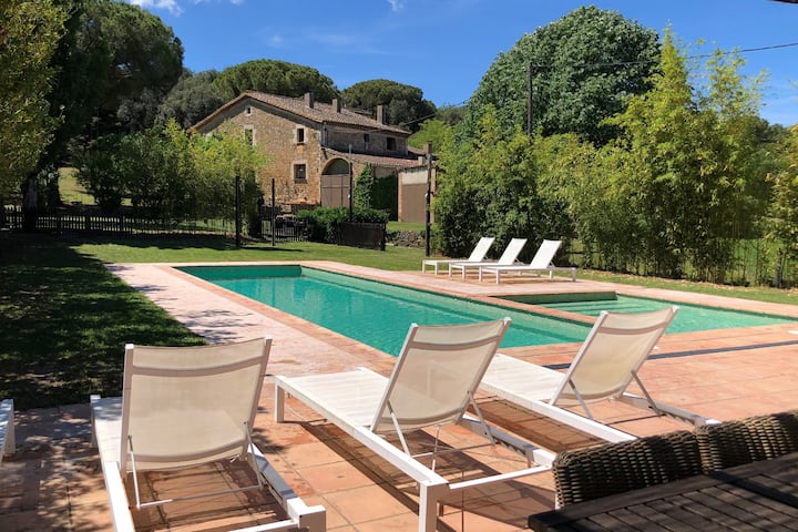 Masia Cal Rei Vinyes , 24 Personas - Girona