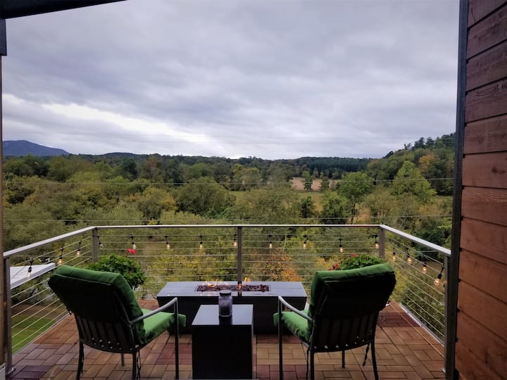 Magic Mountain New West Asheville Chalet - Asheville, NC