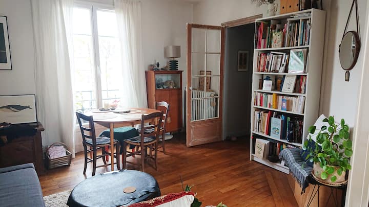 Joli 2 Pièces Parisien. - Place de la République