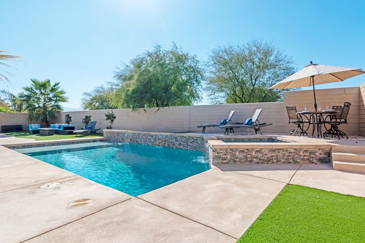 Desert Hideaway 5bed/3bath W/ Lrg Pool And Spa - Coachella, CA