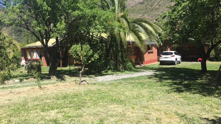 Acogedora Casa, Entretenida Lista Para Disfrutar. - San José de Maipo