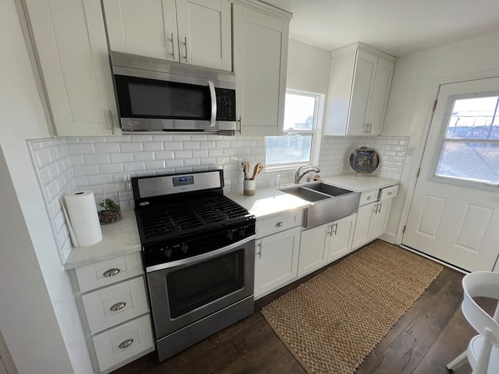 Palm Tree View Apartment - South Los Angeles - Los Angeles