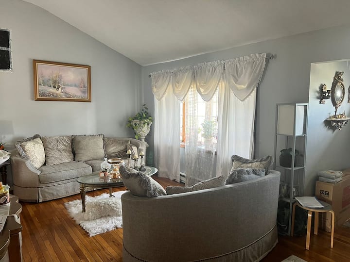 Bedroom Close To Newark Airport. - Staten Island, NY