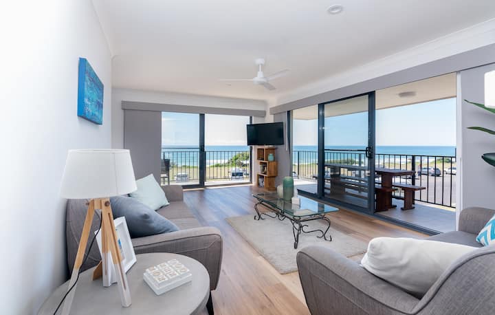 Edgewater 1- Top Floor Apartment - Lj Hooker Yamba - Yamba
