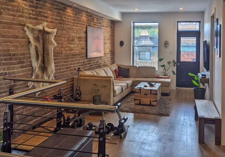 Stylish Space; Heart Of Village - Montreal