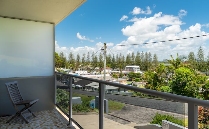 Yamba Towers 2 - Lj Hooker Yamba - Yamba