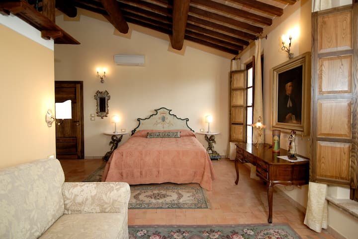 Genius Loci: Upscale Charm With Amazing Views - Montefalco