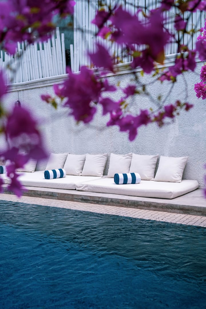 Stunning 3 Bedroom Berawa, Canggu - Canggu