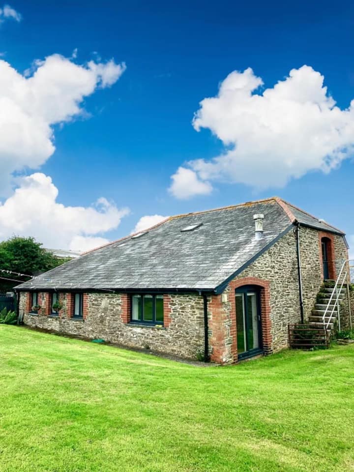 5 Bedroom Property Near Looe - Looe