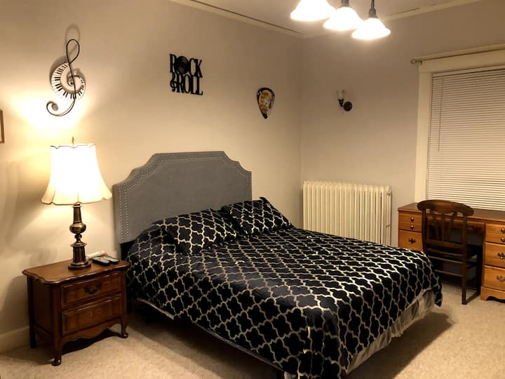 The Rock & Roll Suite - Albany, NY