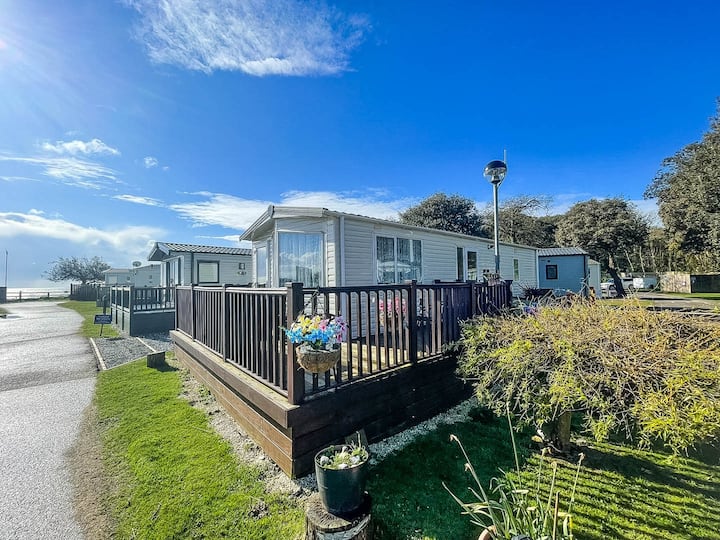 Brilliant Caravan With A Partial Sea View In Suffolk Ref 32026az - Gorleston-on-Sea