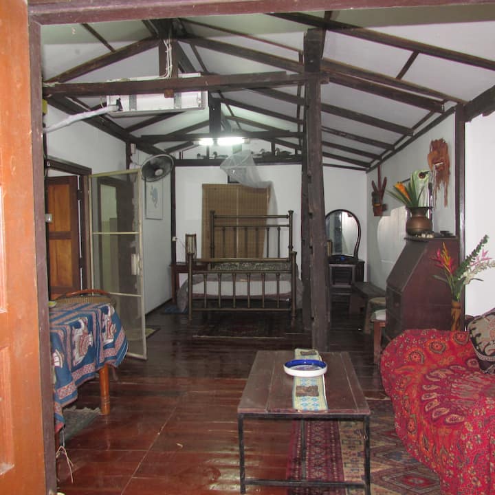 Teak Wood House In The Palms - Hang Dong