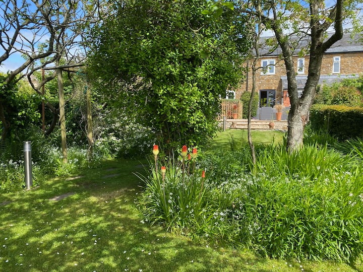 Parking. Walk To Beach And Good Pubs - Dorset