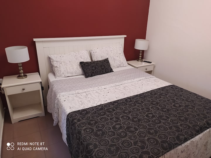 Apartamento 3 Dorm - Quinto Centenario - Córdoba, Argentina