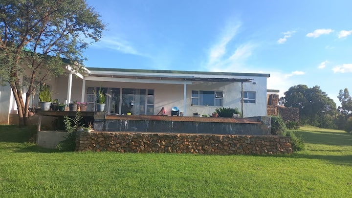 Stone Meadows Country Estate  - Eagle's View - Maanhaarrand