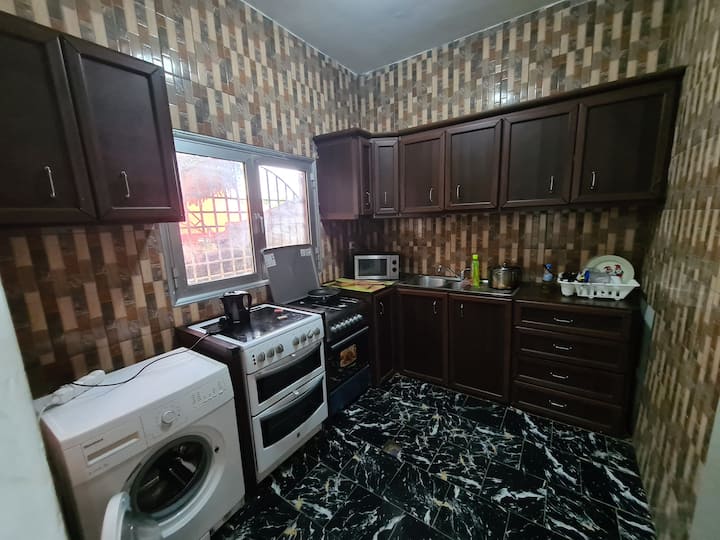 C.r Chambre Climatisée Douche Interne Kipé Conakry - Guinea
